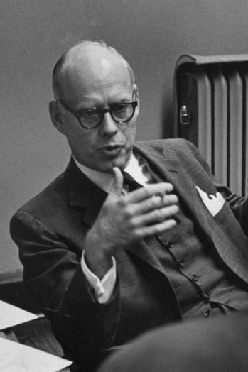 UChicago celebrates 25 years of reducing barriers to education and ...