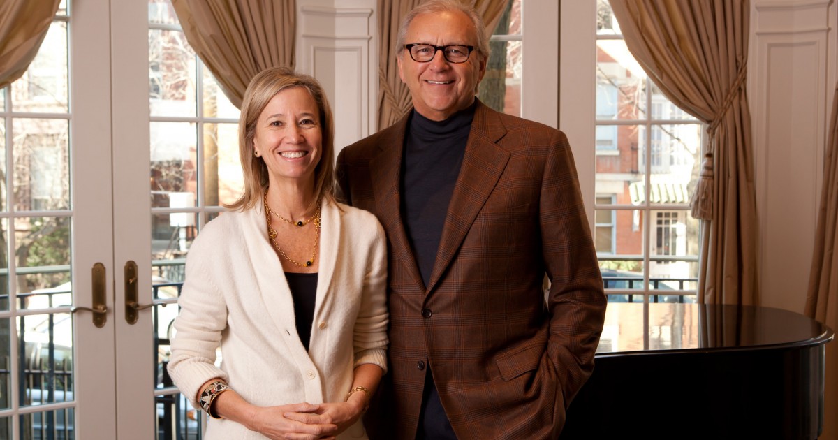 Show of Support: Stephen and Lisa Bonner | The College | The University ...