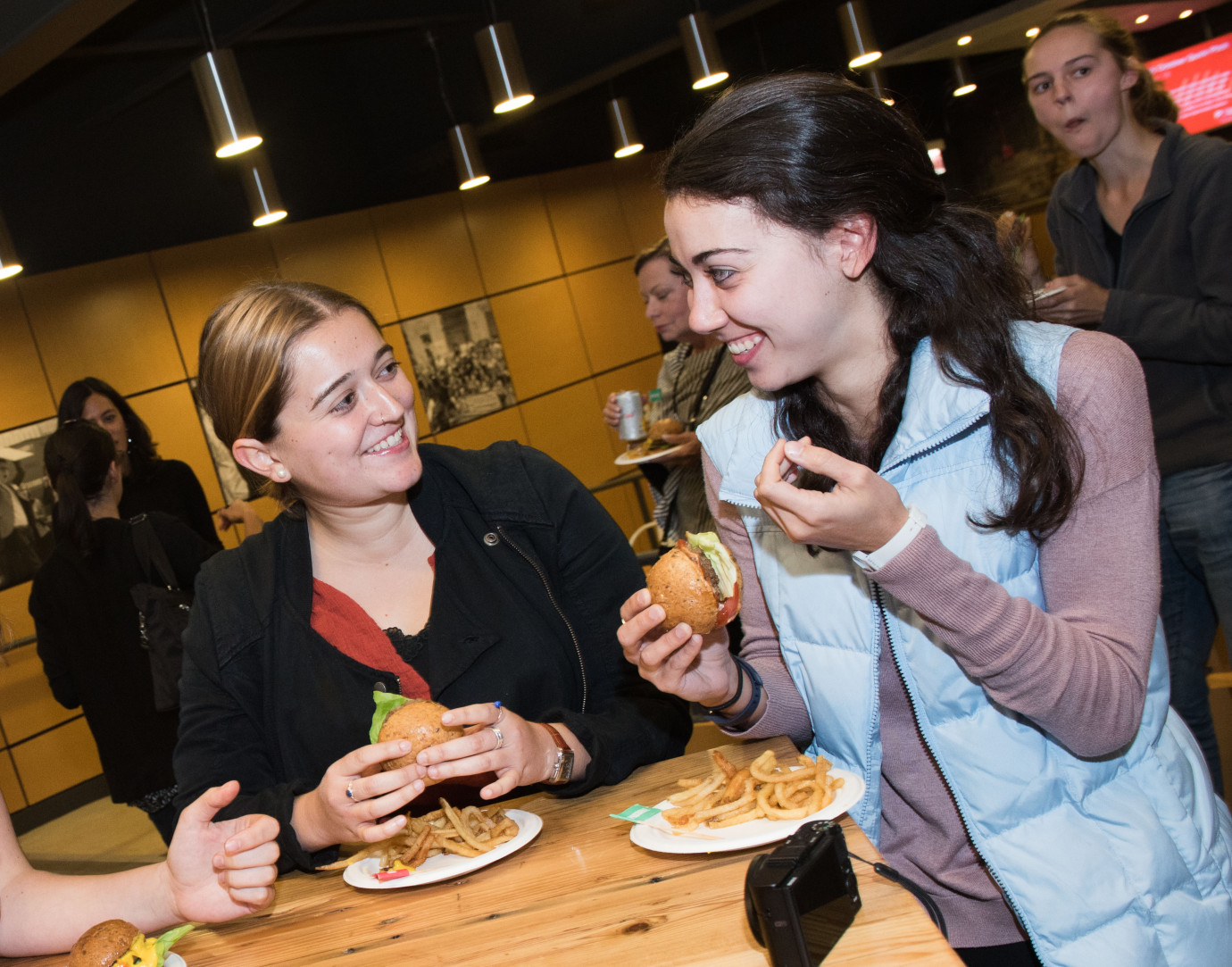 Alexandra Frizzell's Instagram, Twitter & Facebook on IDCrawl